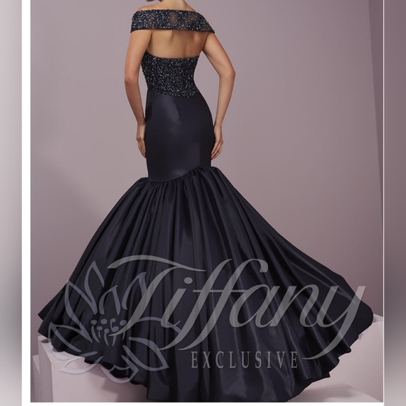 Tiffany Exclusives | Dresses | Nwt Navy Blue Off The Shoulder Mermaid ...